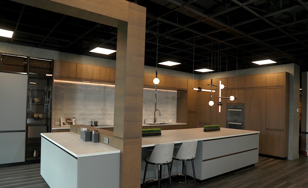 Premium Kitchens - Seminole Shoppes Palm Beach Gardens